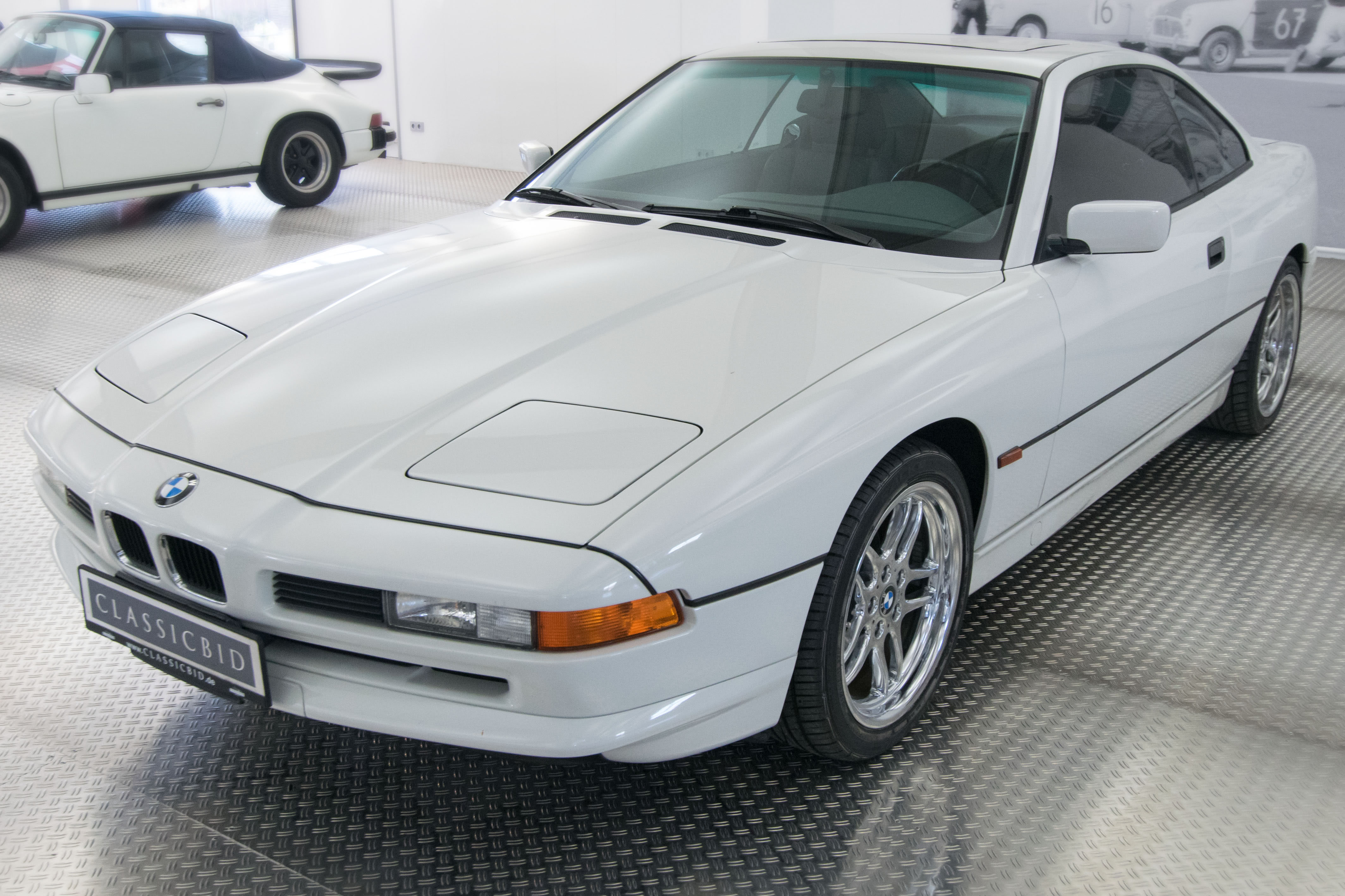 BMW 840i (E31) | Classicbid